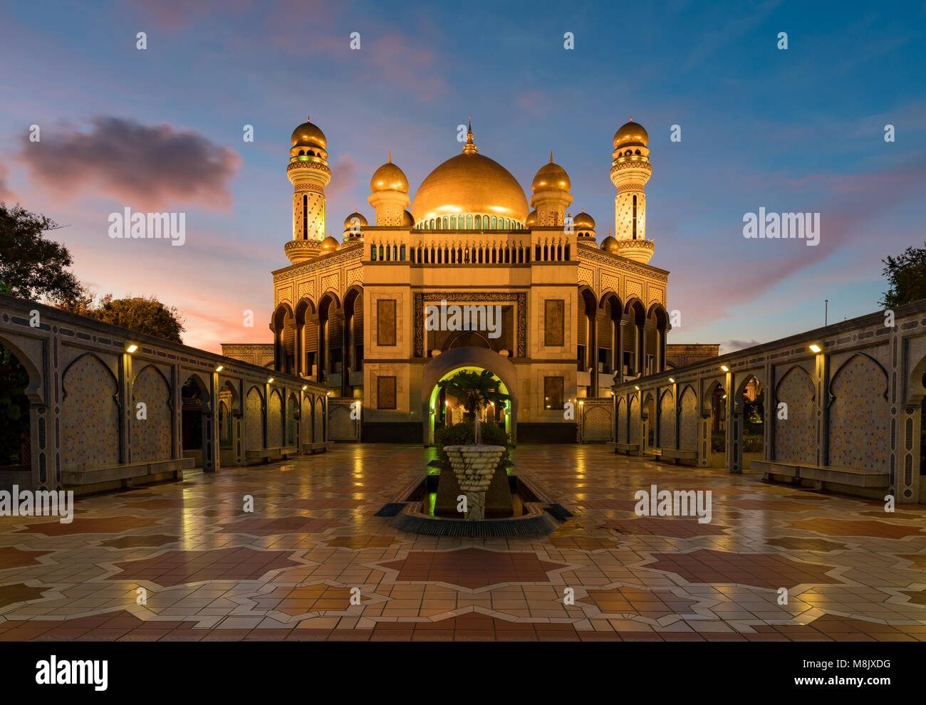 Brunei Darussalam Bandar Seri Begawan Sultan Omar Ali Saifuddien Mosque ...