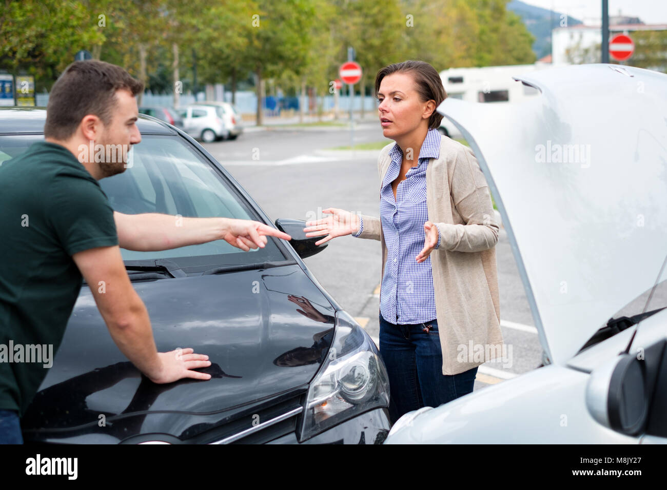 Drive accident hi-res stock photography and images - Alamy