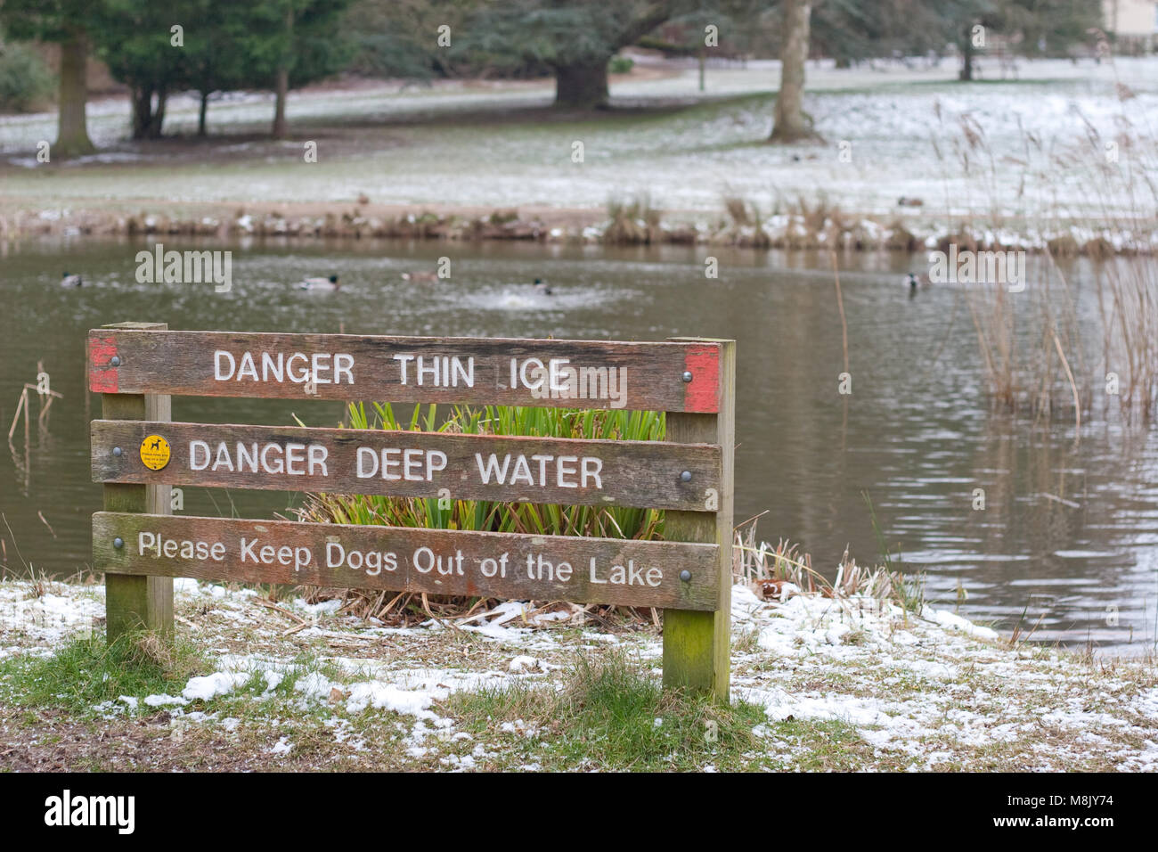 Safety signs park hi-res stock photography and images - Alamy