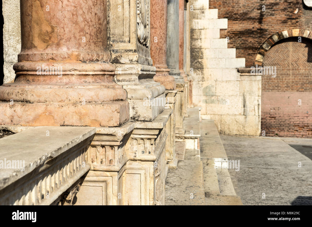 Italian renaissance columns hi-res stock photography and images - Alamy