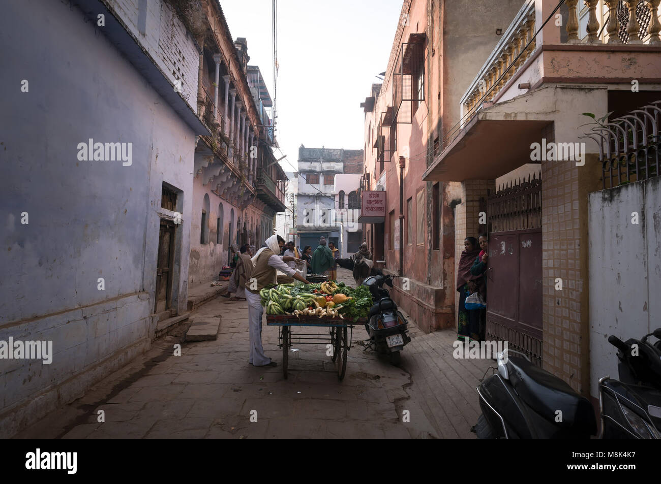 Narrow street in varanasi hi-res stock photography and images - Alamy