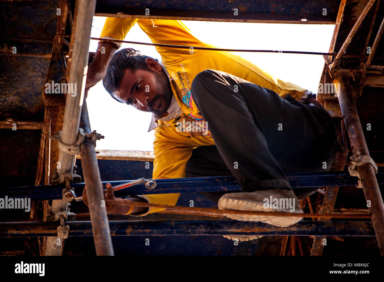 Indian scaffolding hi-res stock photography and images - Alamy