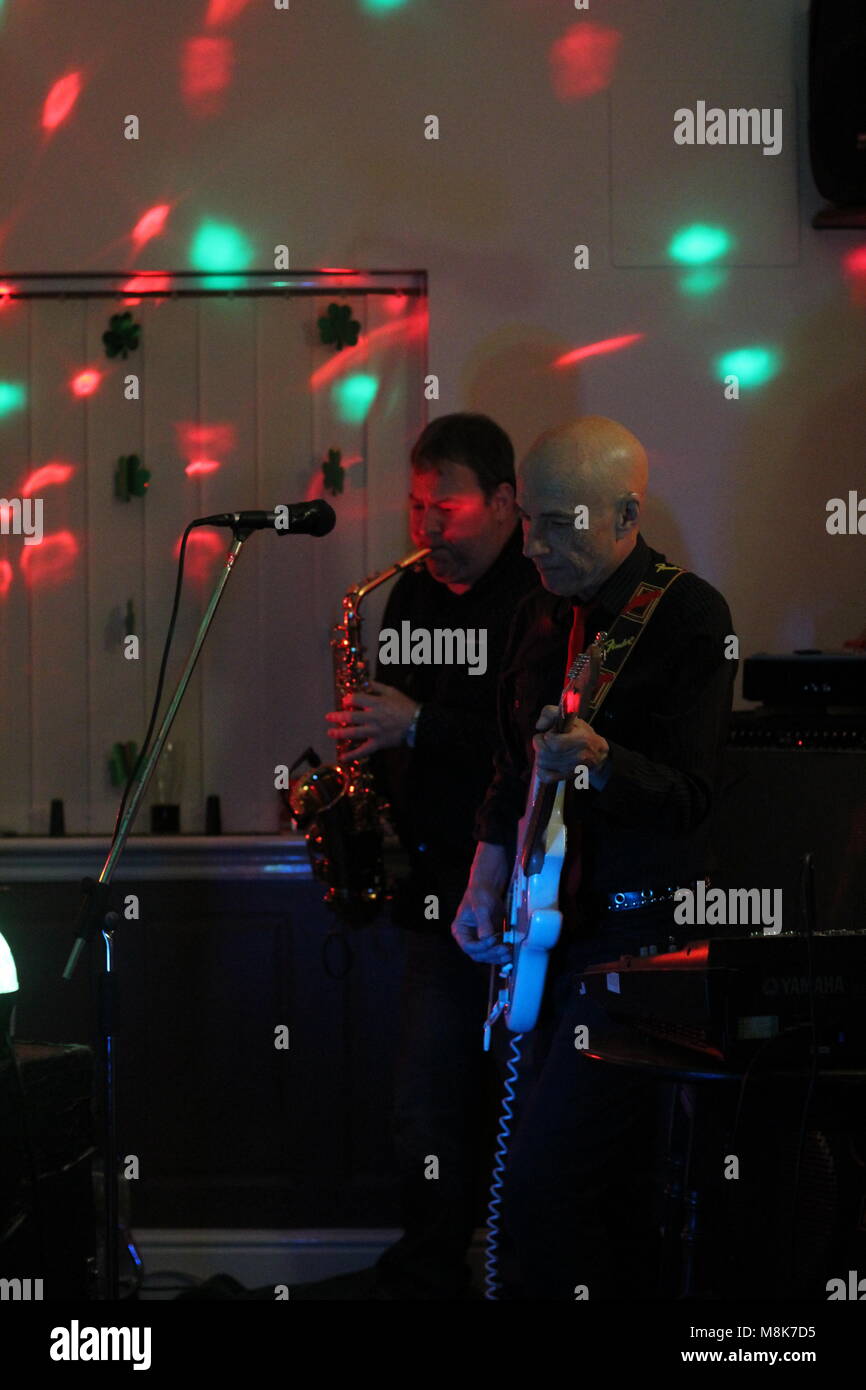 Pro saxophonist hi-res stock photography and images - Alamy