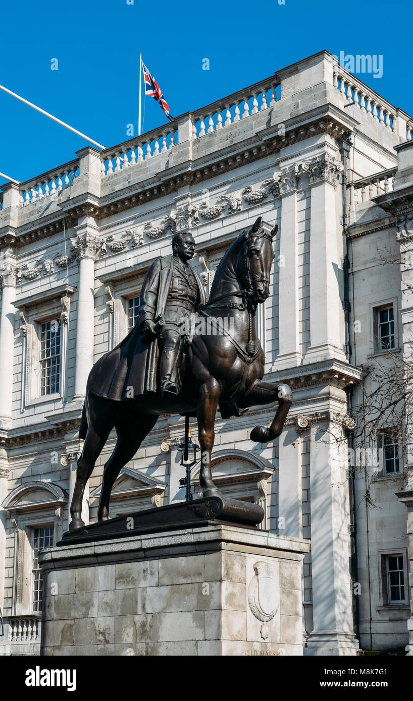 Duke of cambridge statue whitehall hi-res stock photography and images ...