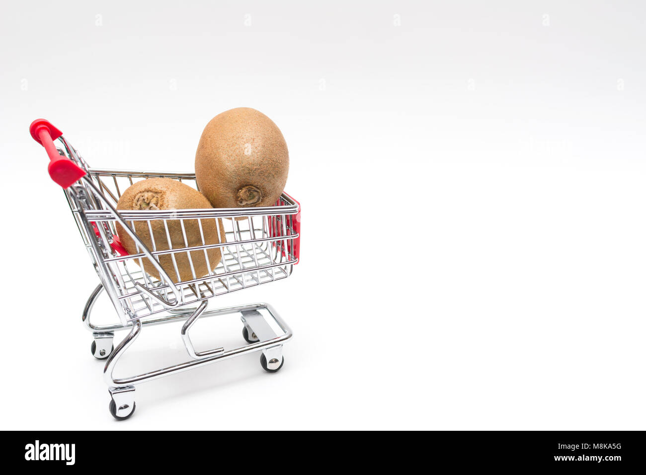 Buying a potatoes from supermarket, Potato in shopping cart, shoping ...