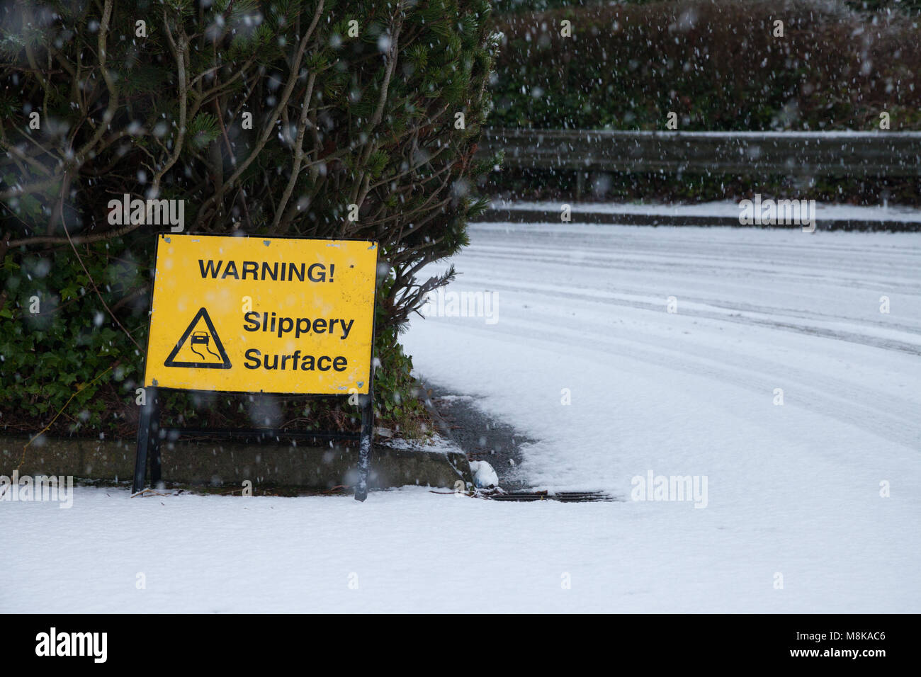 Slippery surface warning sign on hi-res stock photography and images ...
