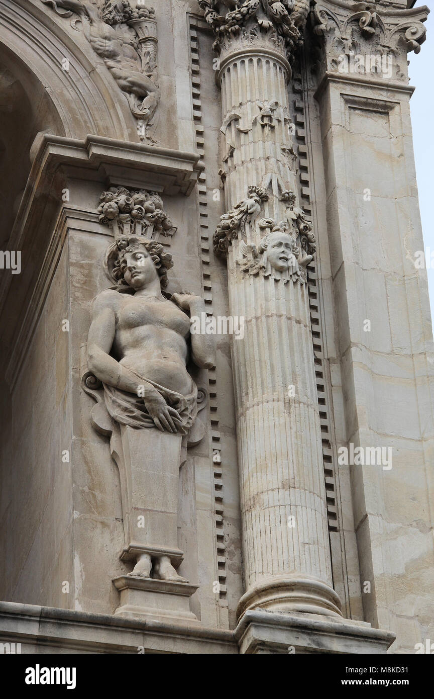 Plateresque architecture hi-res stock photography and images - Alamy