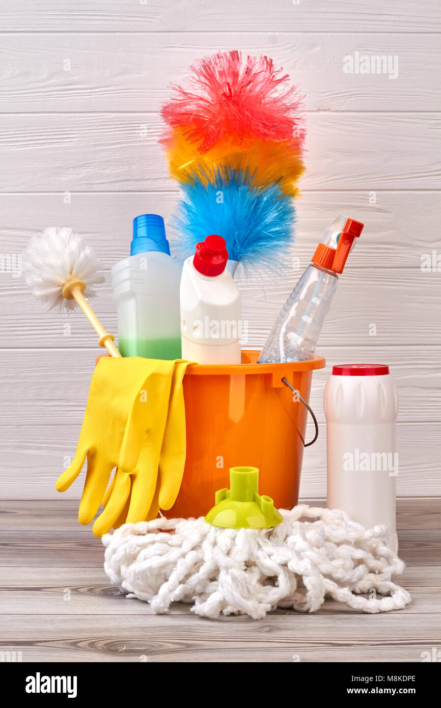 Cleaning supplies bucket hi-res stock photography and images - Alamy