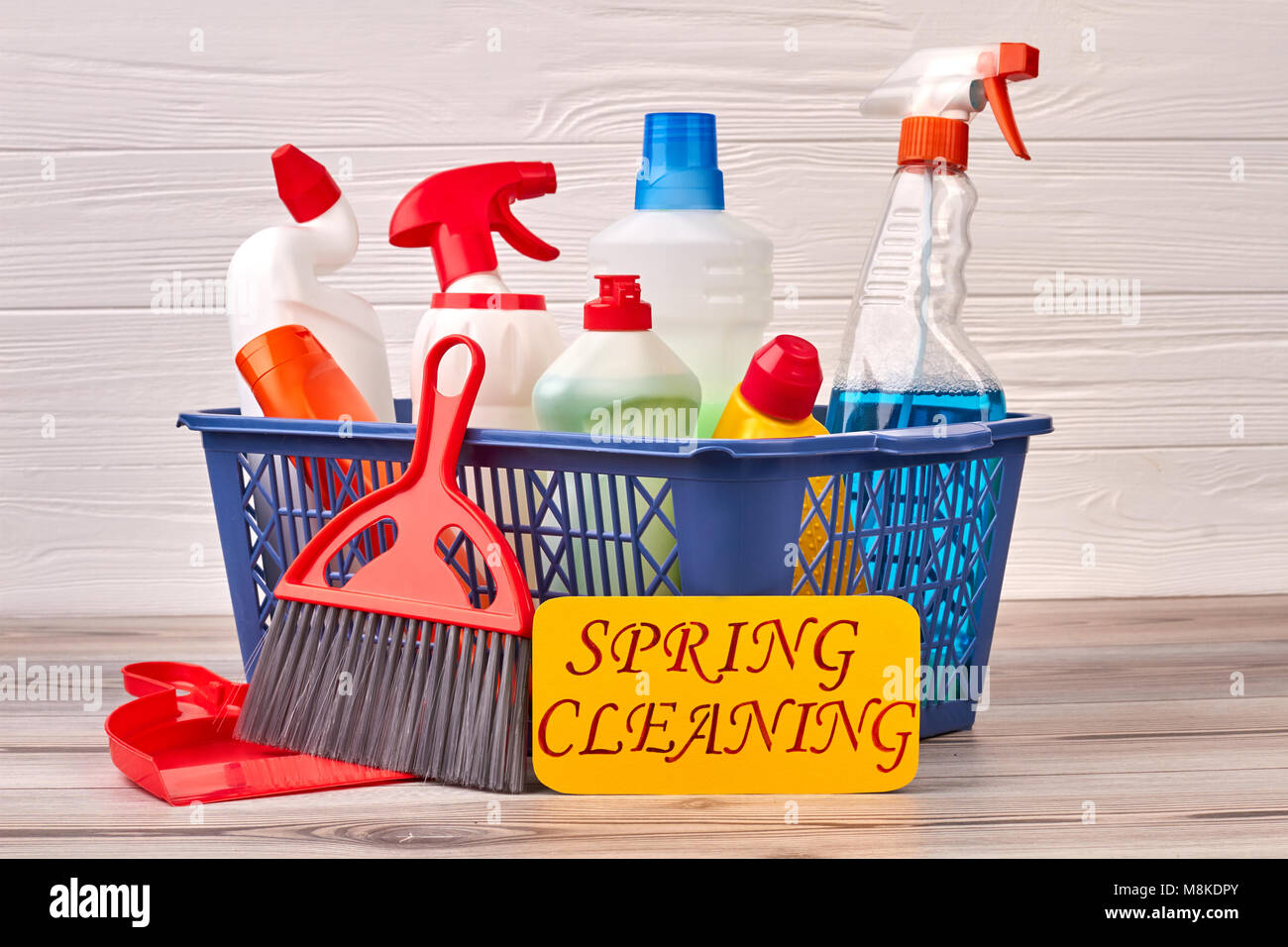 Dustpan set hi-res stock photography and images - Alamy