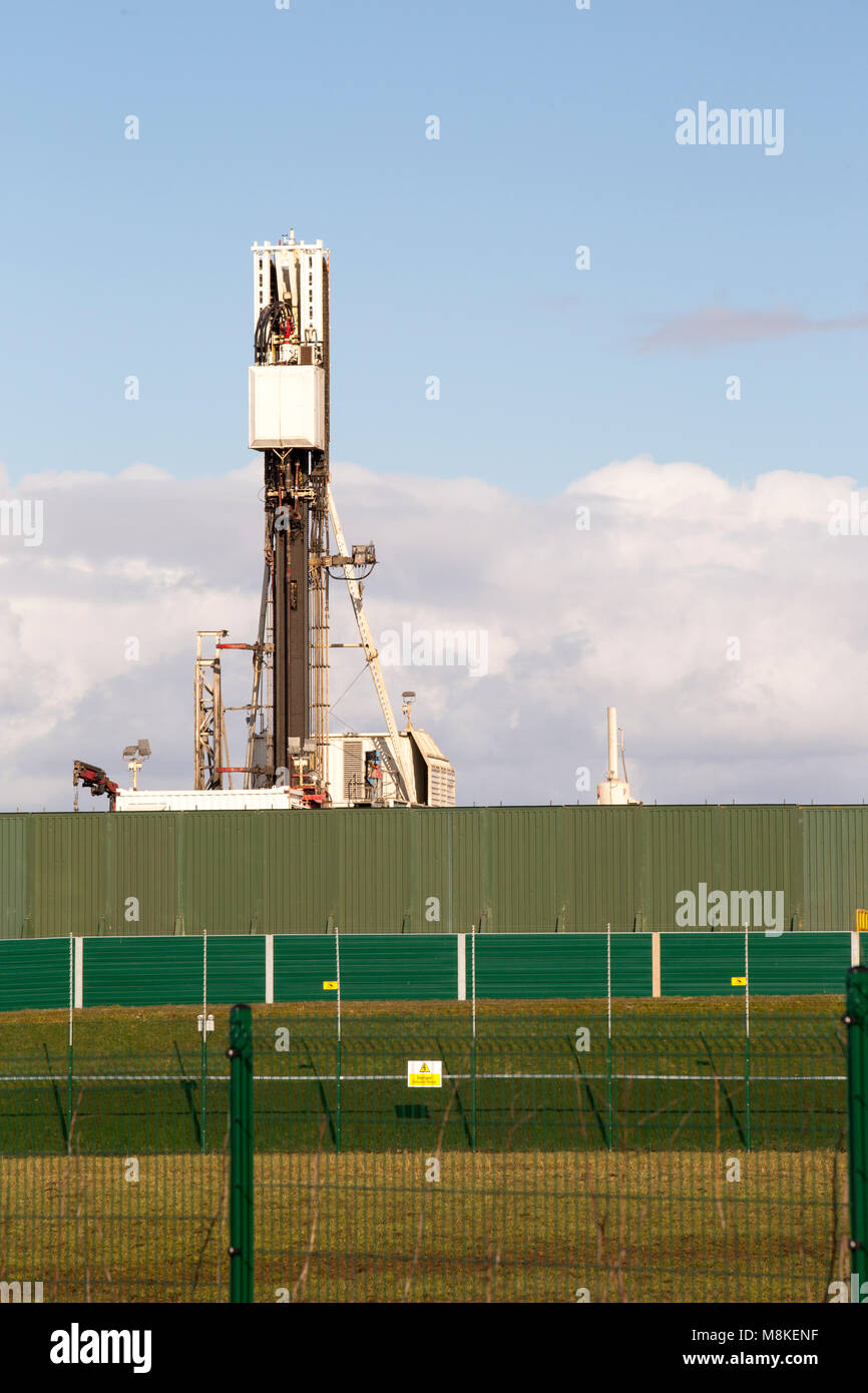 Cuadrilla's drilling rig at the Preston New Road fracking site ...