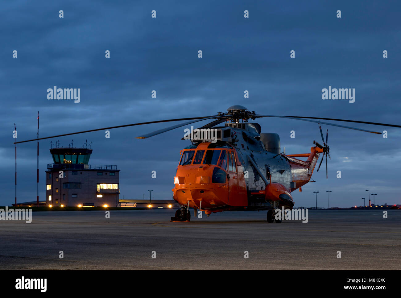 HeliOps, Westlands, Sea King, XV666 Stock Photo - Alamy