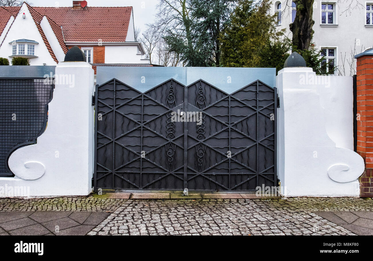 Berlin,Grunewald,Building detail of Large mansion. Grand wrought iron ...