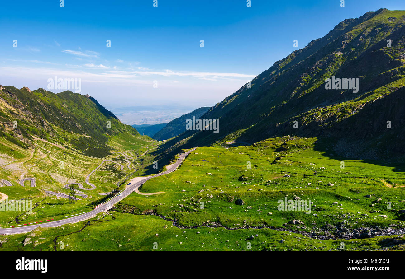 Transfagarasan road is gorgeous travel destination. lovely mountainous ...
