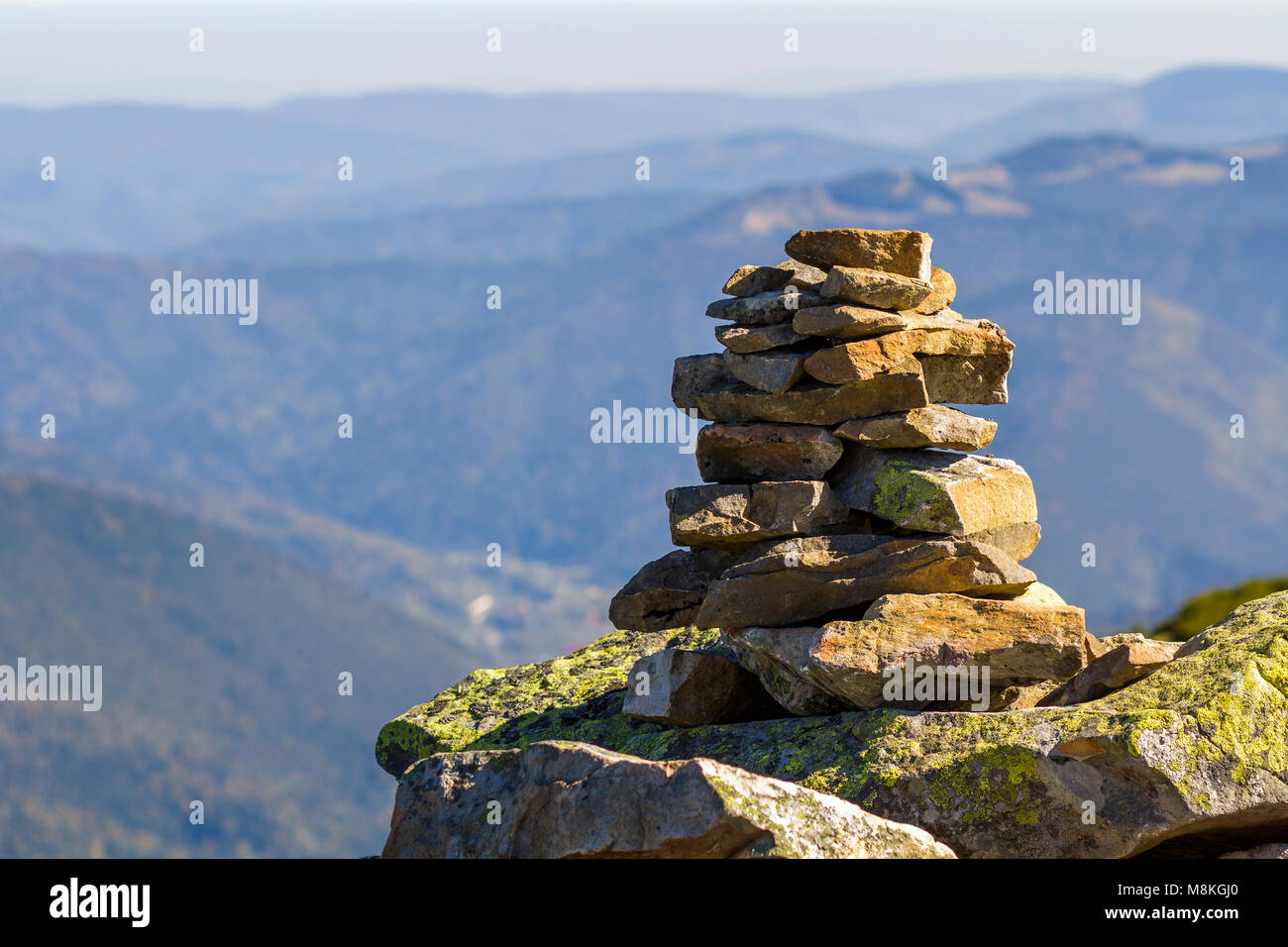 Pile of stones on a mountain top hi-res stock photography and images ...