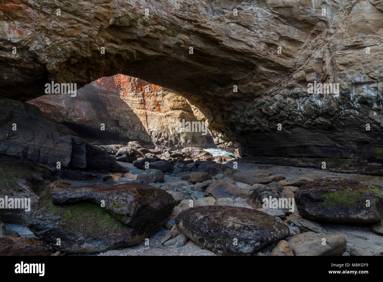 Devils punch bowl state park hi-res stock photography and images - Alamy