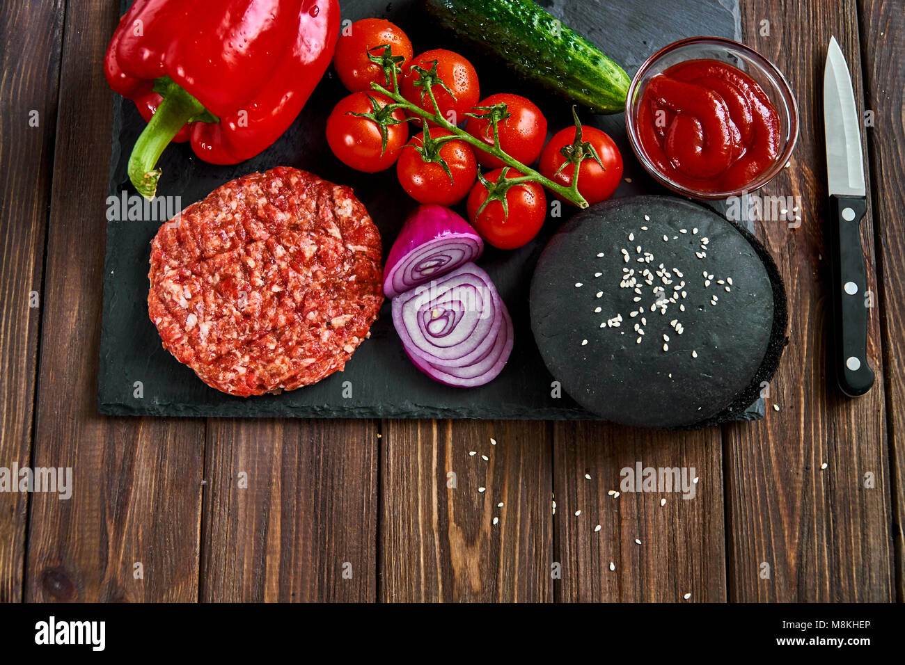 Preparation of burger Stock Photo - Alamy
