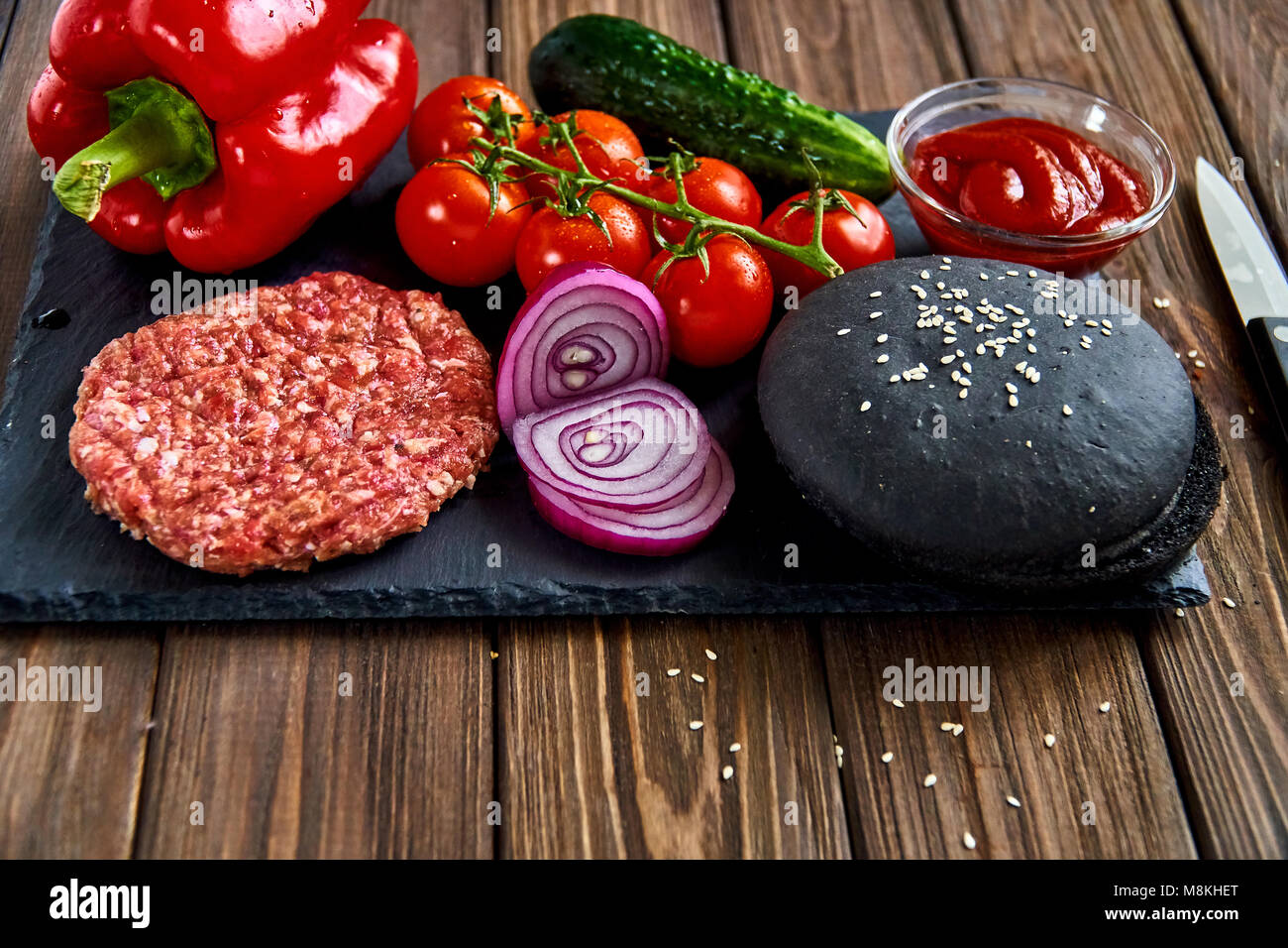 Preparation of burger Stock Photo - Alamy