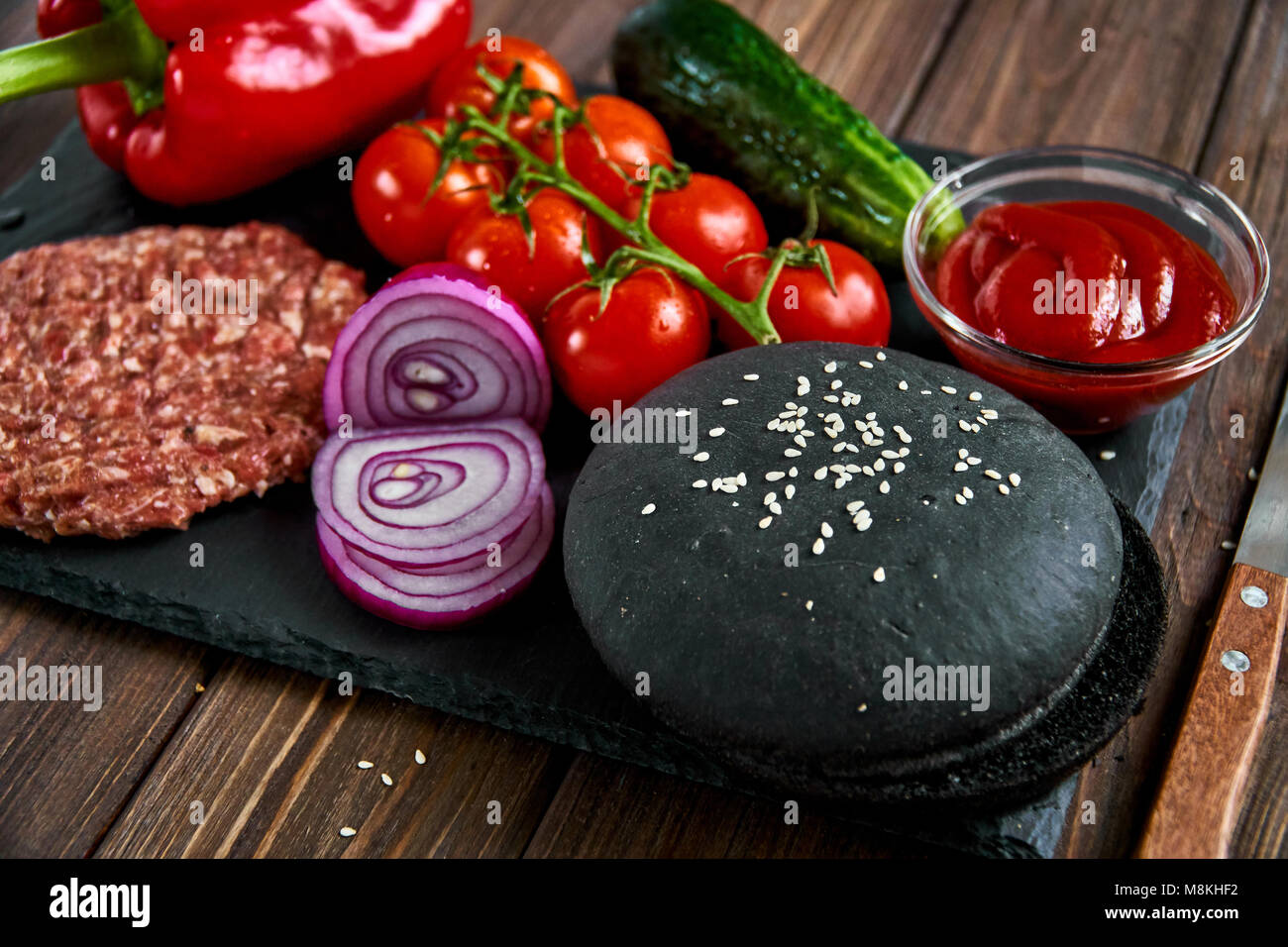 Preparation of burger Stock Photo - Alamy