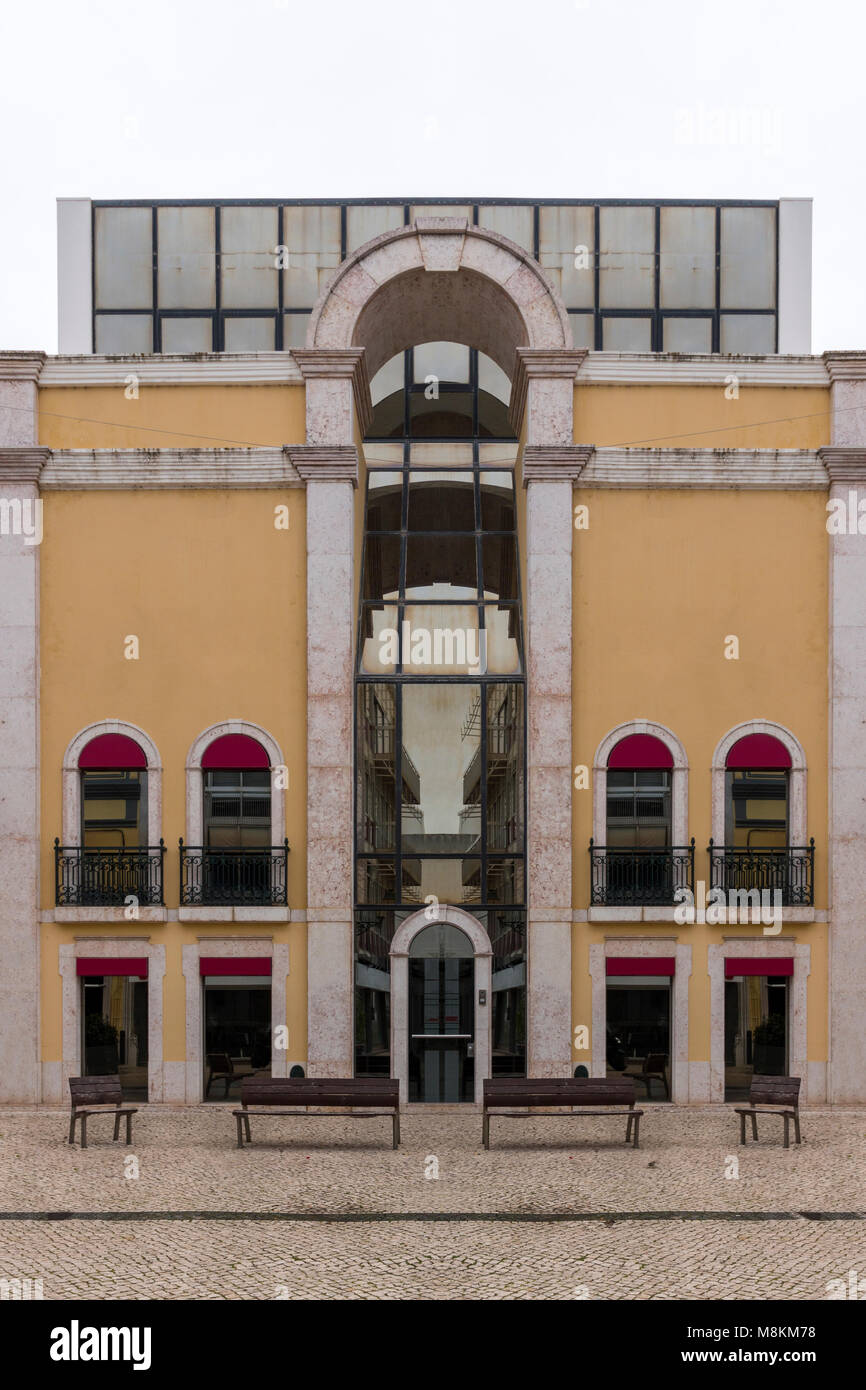 Modern houses in faro hi-res stock photography and images - Alamy