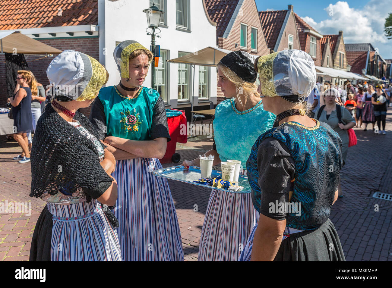 Dutch traditional costumes hi-res stock photography and images - Alamy