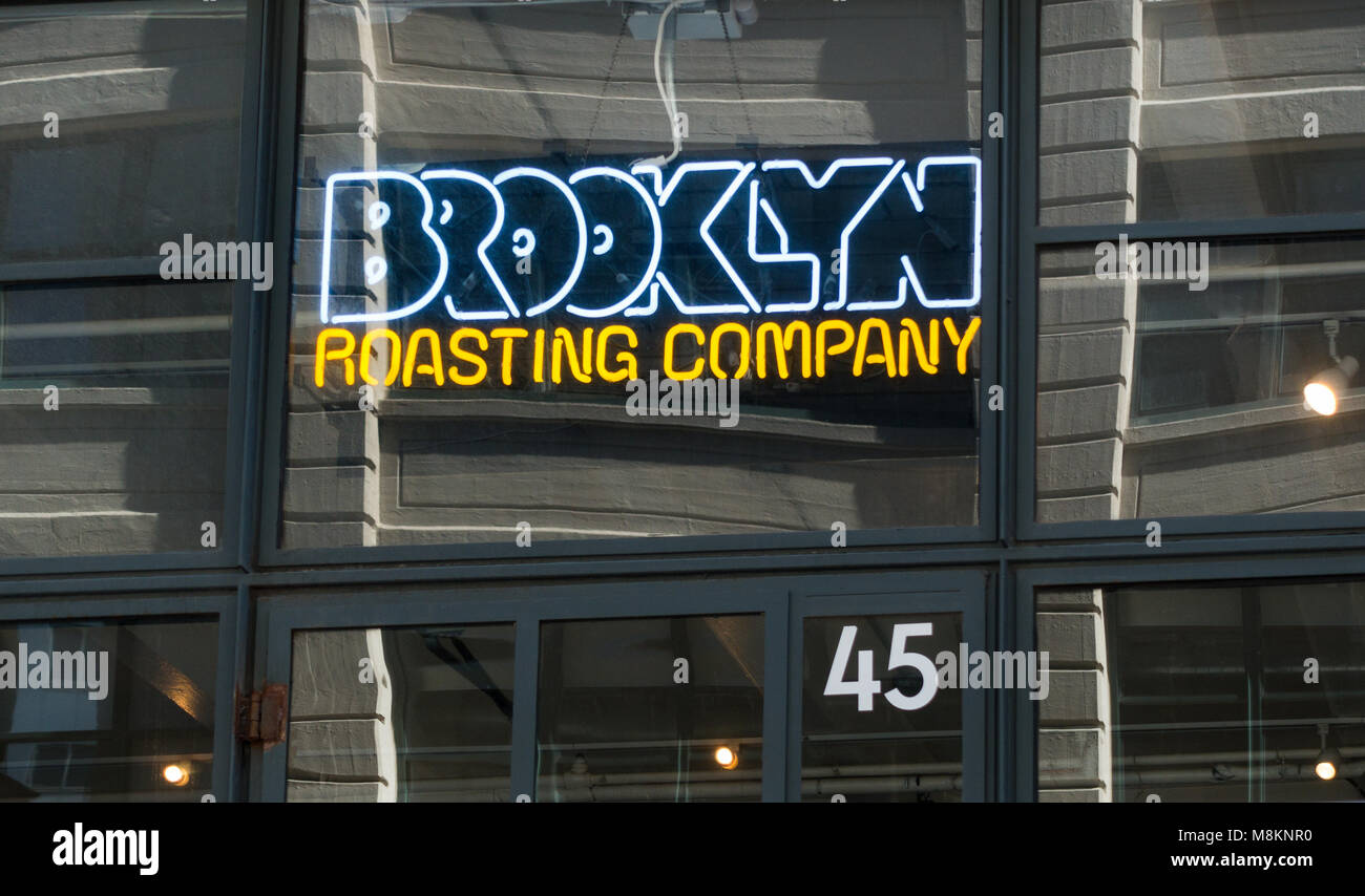 Brooklyn neon sign hi-res stock photography and images - Alamy