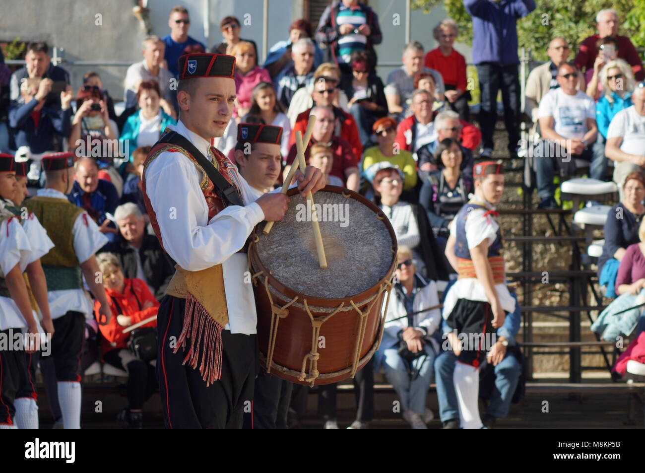 Croatia traditional costume hi-res stock photography and images - Alamy