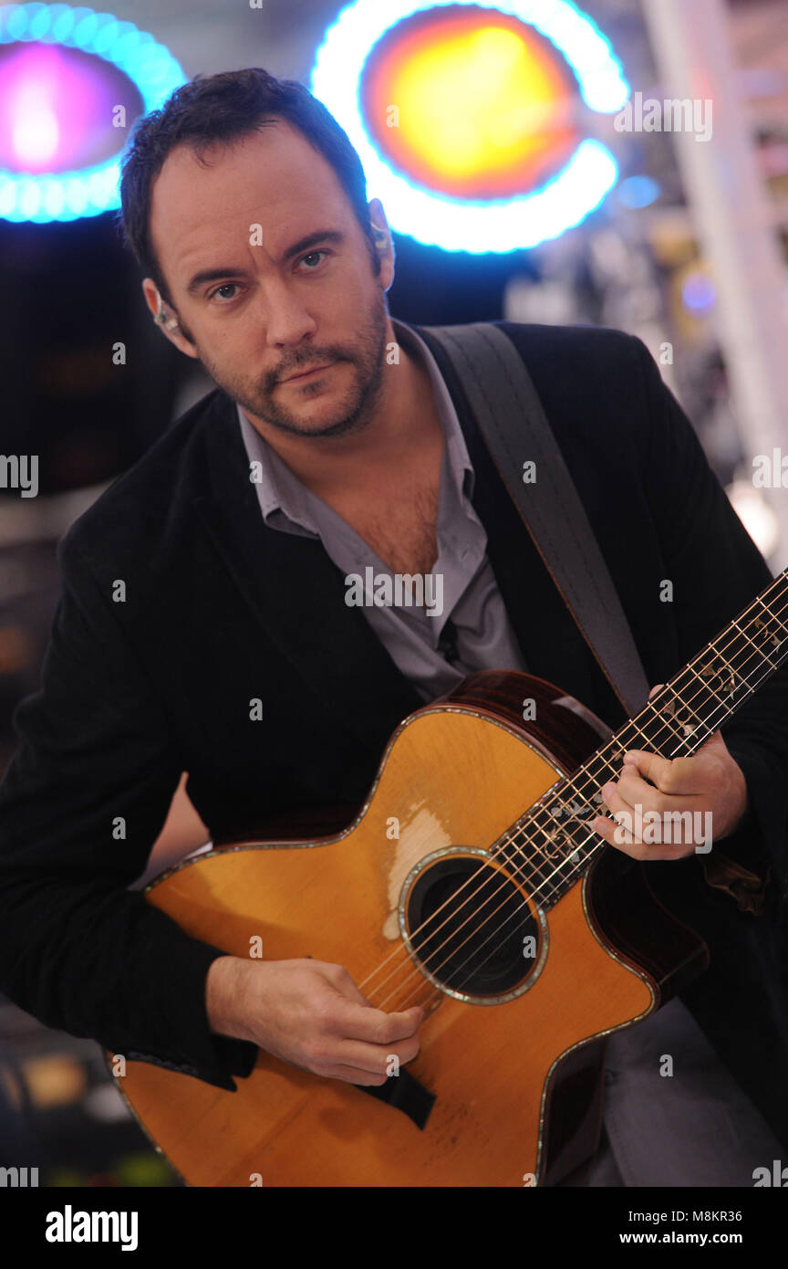 Dave Matthews performs on NBC's Today Show Concert Series at ...