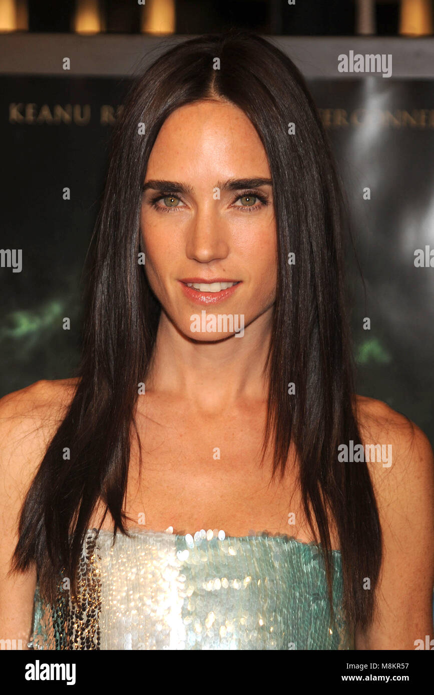 Jennifer Connelly attends 'The Day The Earth Stood Still' Premiere at ...