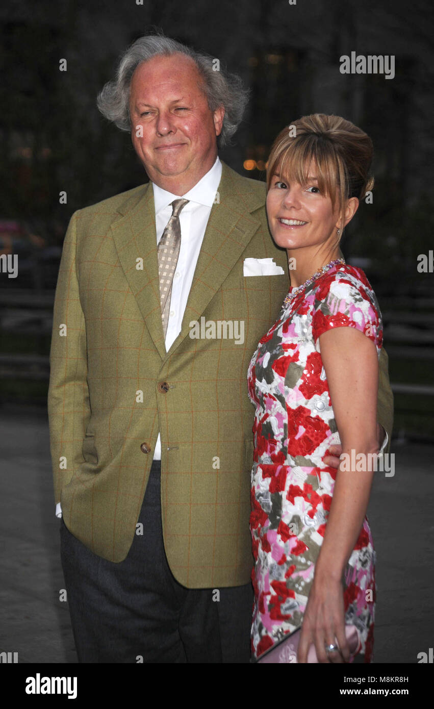 Graydon carter and anna scott hi-res stock photography and images - Alamy