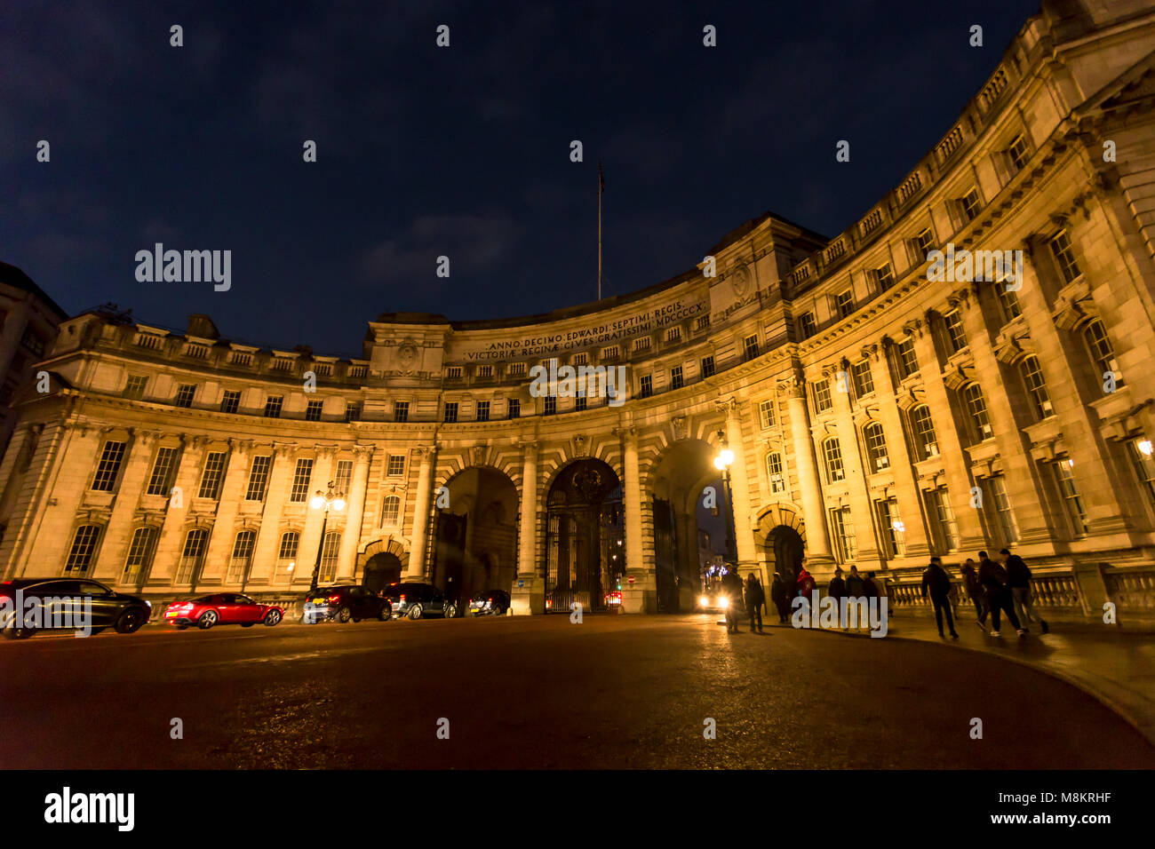 Buildngs and scenes in central London city center England UK United ...