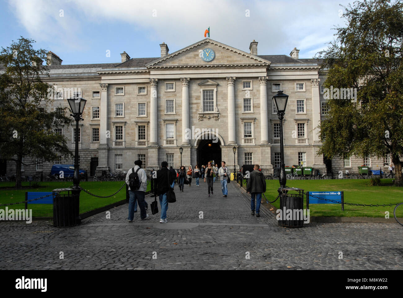 The University of Dublin, Trinity College, founded in 1592, is the ...