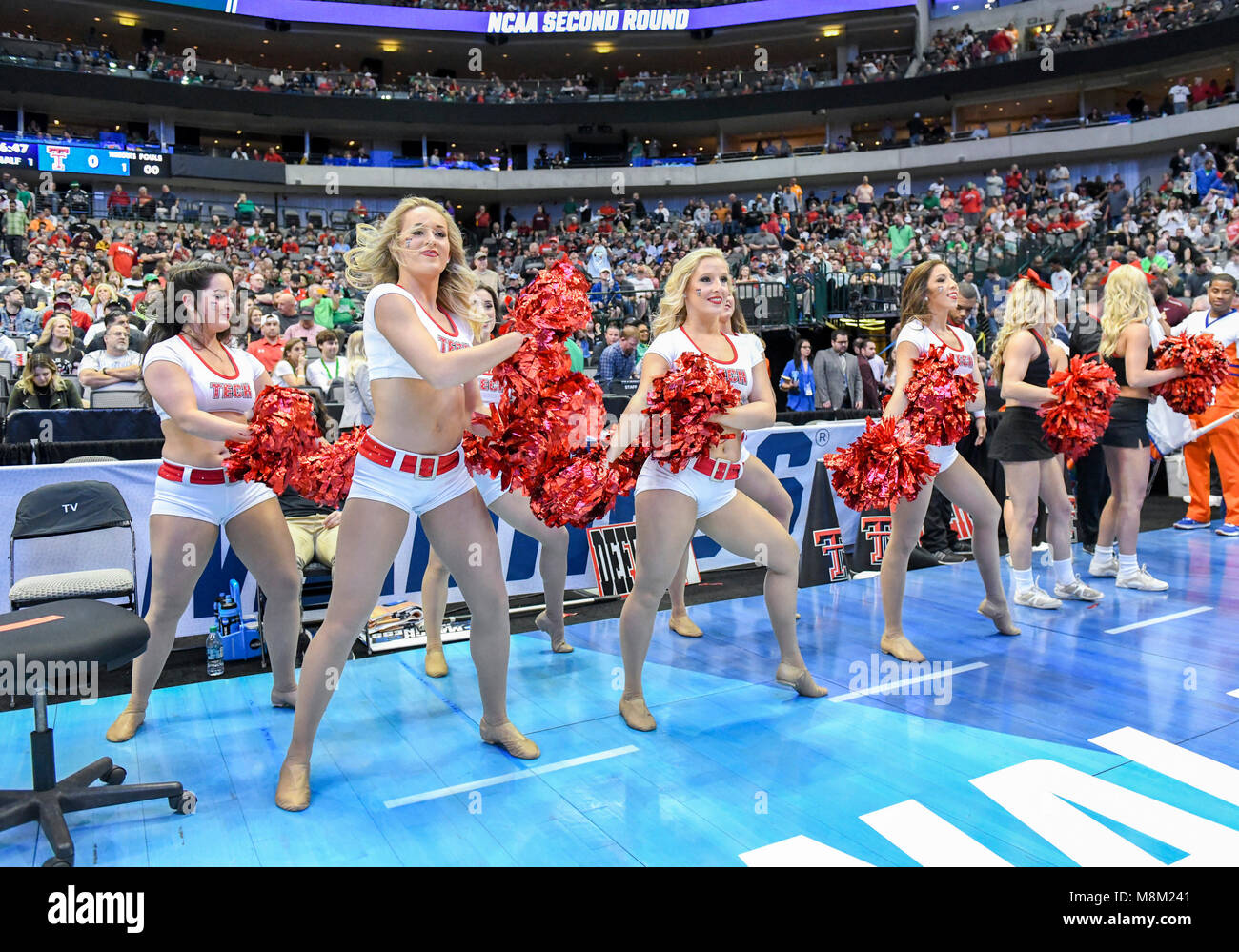 Texas tech cheerleaders hi-res stock photography and images - Alamy