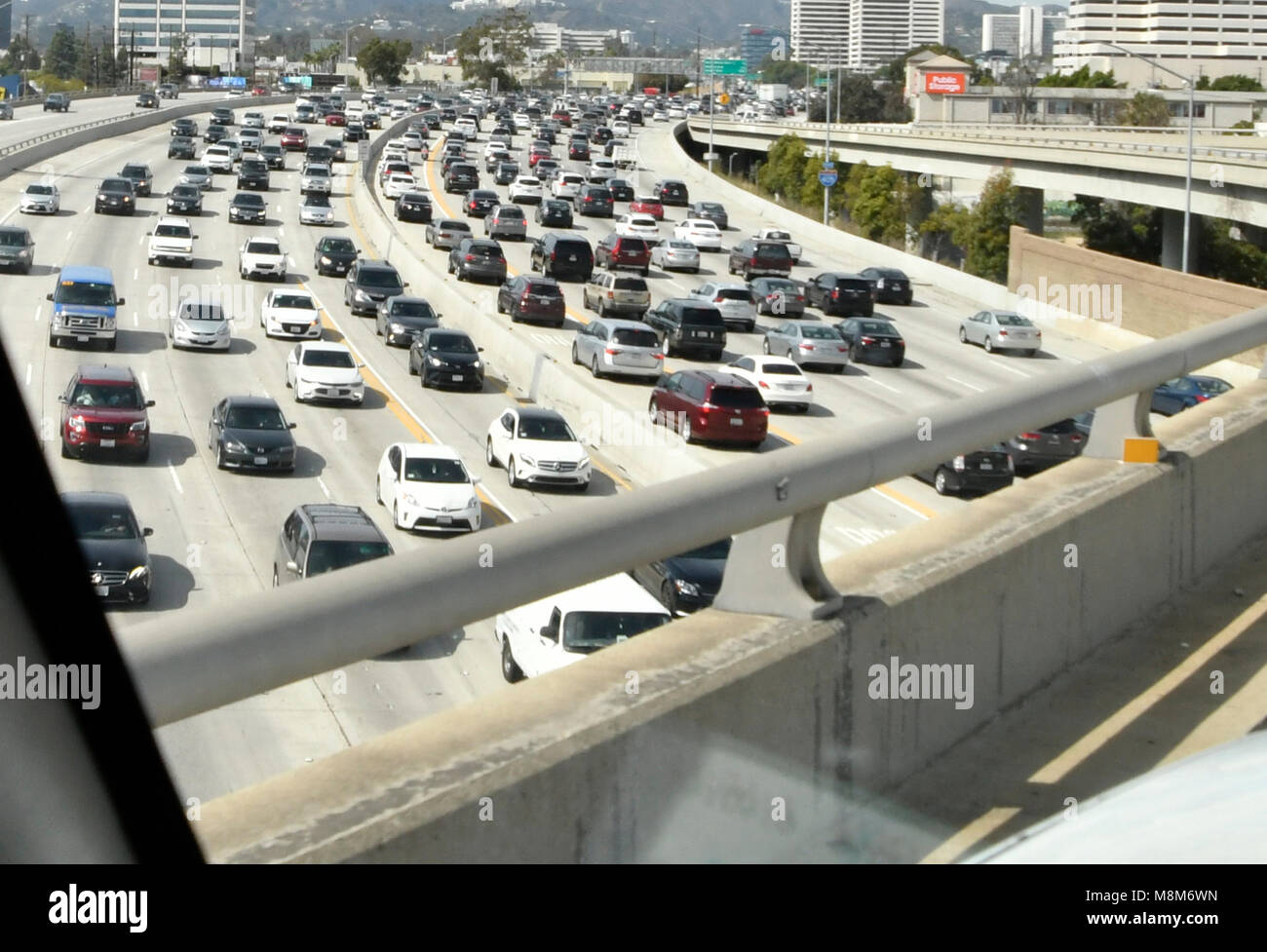 Santa Monica, USA. 18th March, 2018. The mass traffic jams on the 10 ...