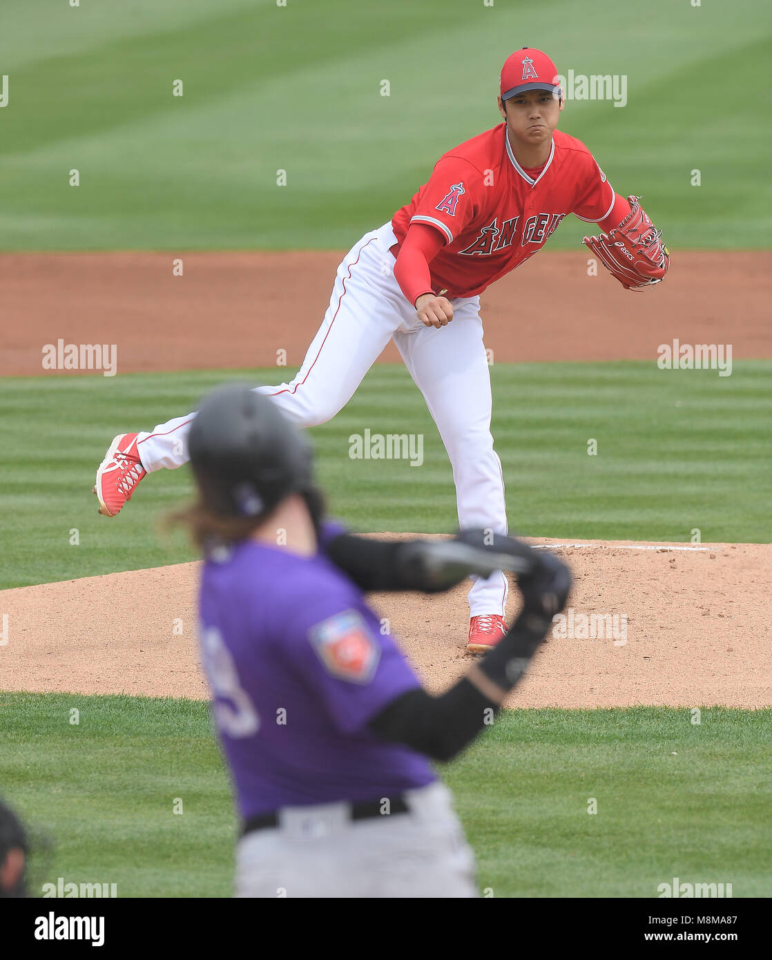 Shohei ohtani pitches hi-res stock photography and images - Alamy