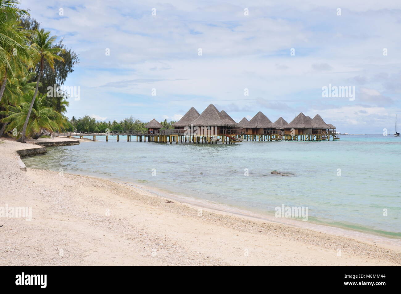 Over water bungalows in Rangiroa Stock Photo - Alamy