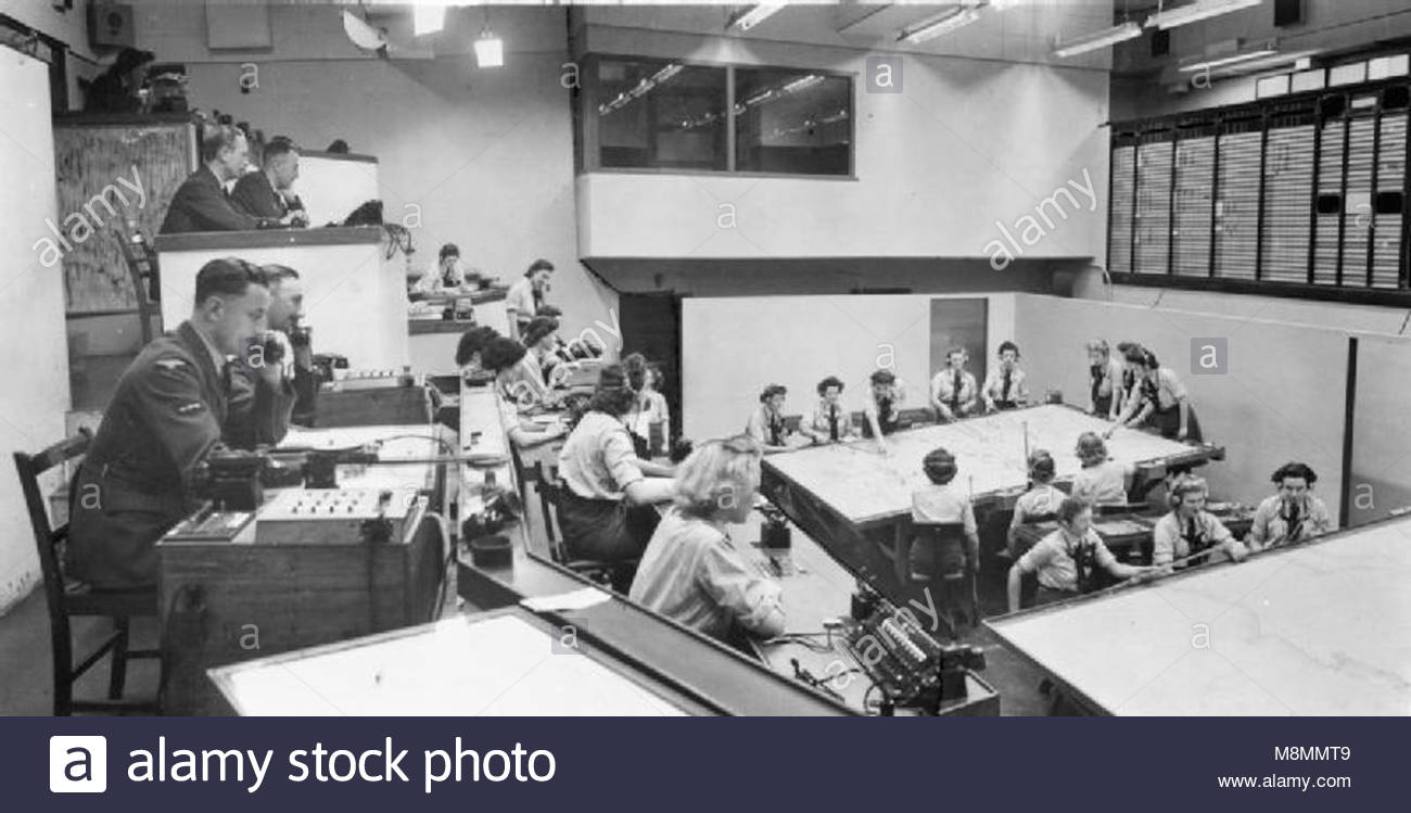 Operations Room Radar Stock Photos & Operations Room Radar Stock Images ...