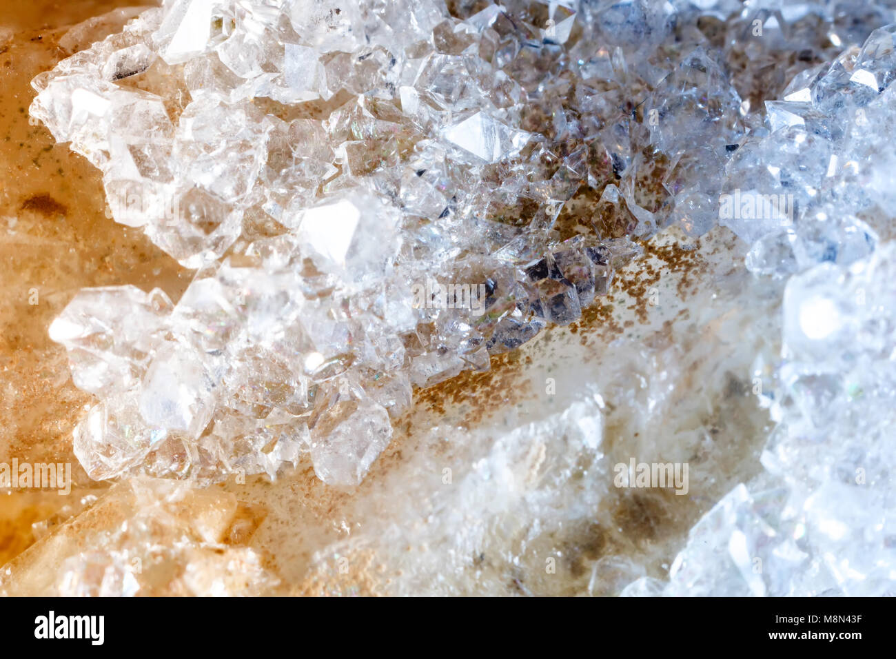 Quartz minerals hi-res stock photography and images - Alamy