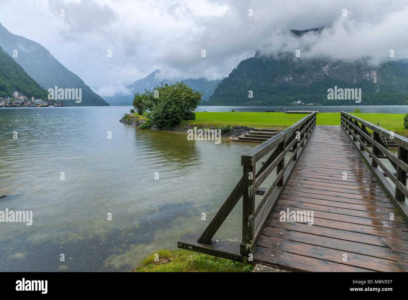Hallstatt lahn lake hi-res stock photography and images - Alamy