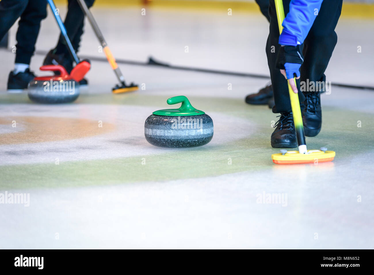 Ice curling sheet hi-res stock photography and images - Alamy