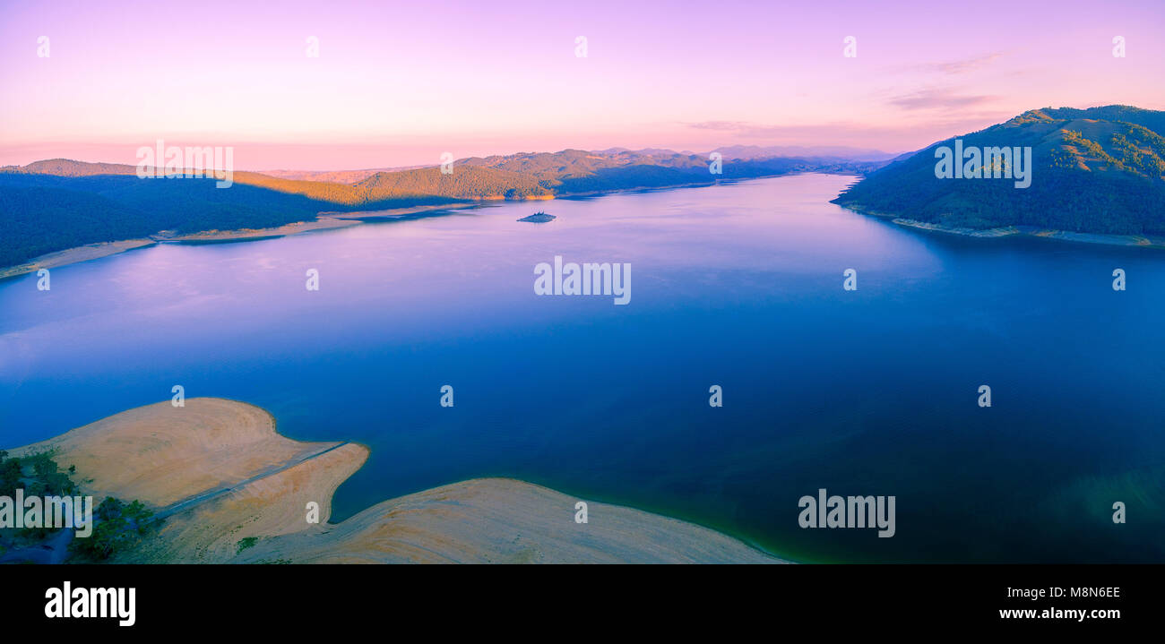 Aerial panorama of magnificent Lake Burrinjuck at sunset. New South ...