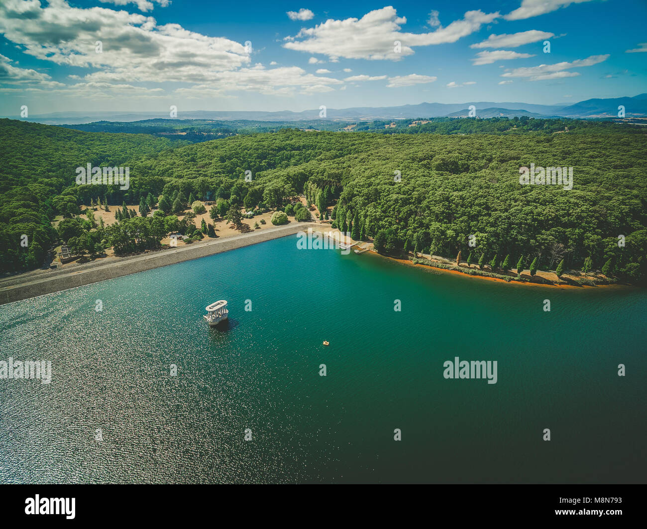 Silvan Reservoir lake and surrounding native Australian forest ...