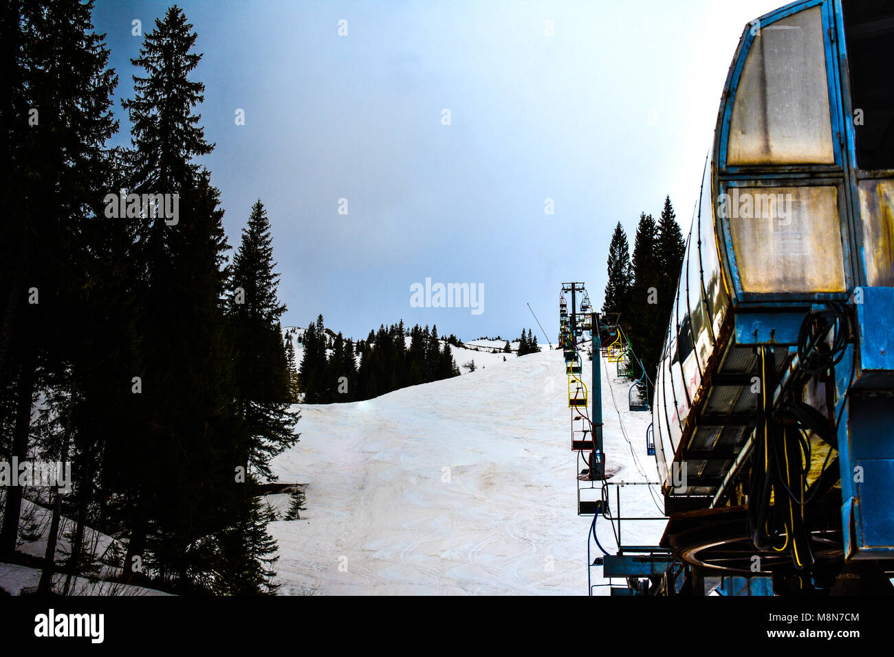 Images of sky with mountain hi-res stock photography and images - Alamy