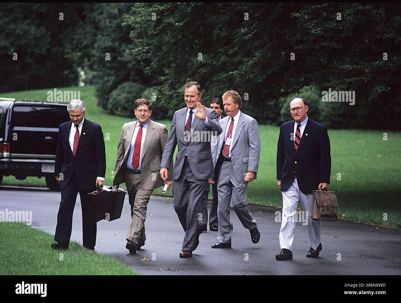 Washington DC, USA, 1990 President George H.W. Bush waves to reporters ...