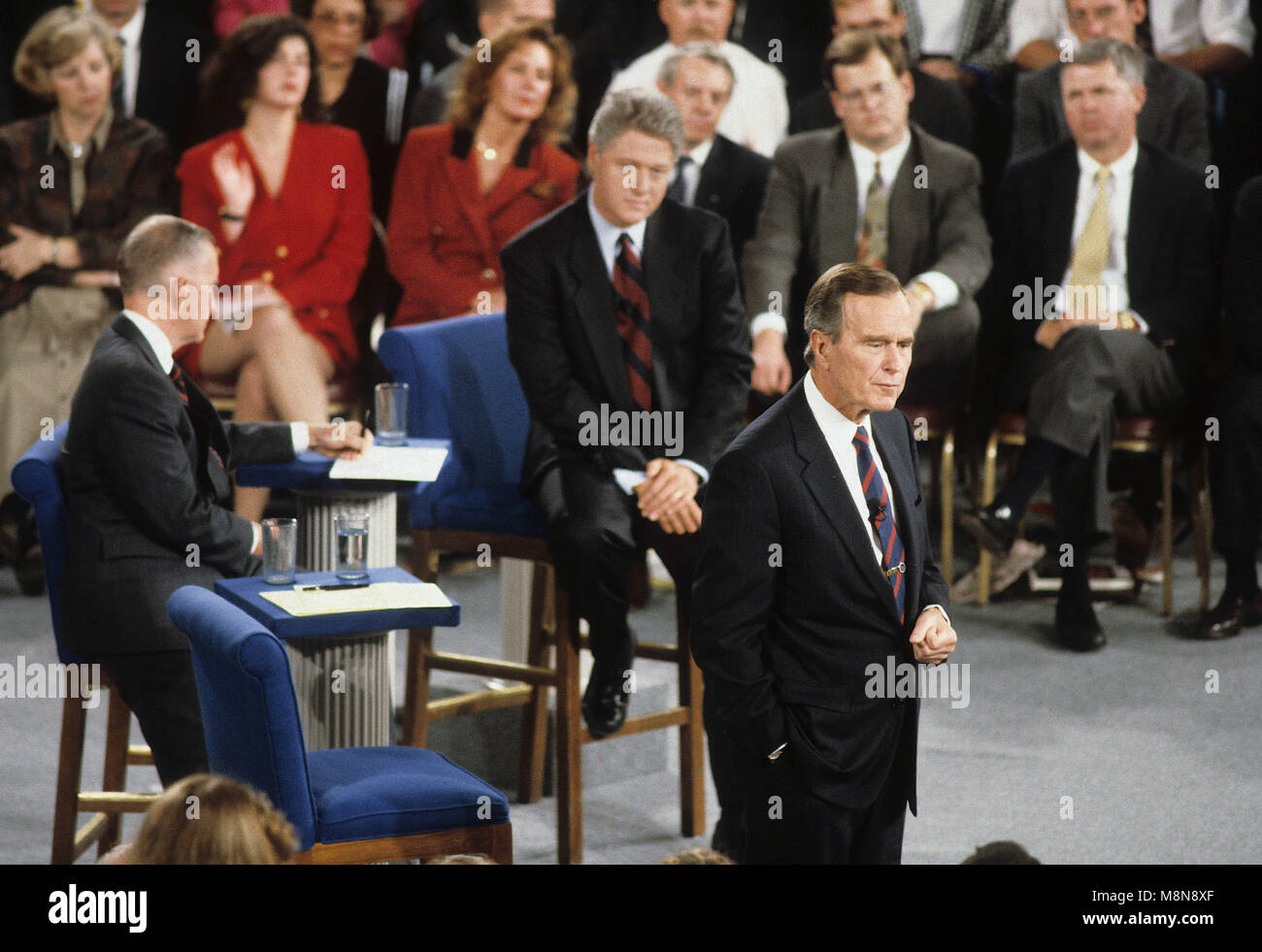 Bush perot clinton debate hi-res stock photography and images - Alamy