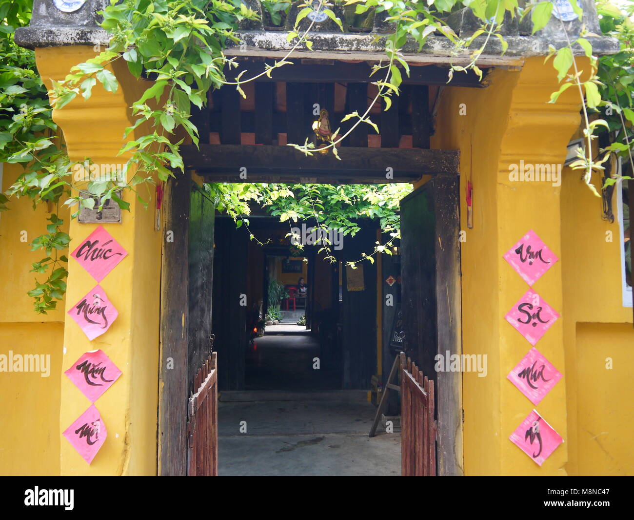 Old style gate hi-res stock photography and images - Alamy