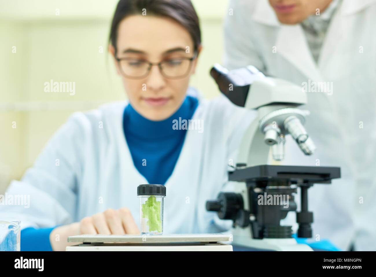 Discussion of Scientific Experiment Stock Photo - Alamy