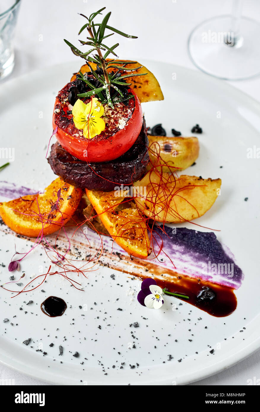 Prepared beef main course hi-res stock photography and images - Alamy