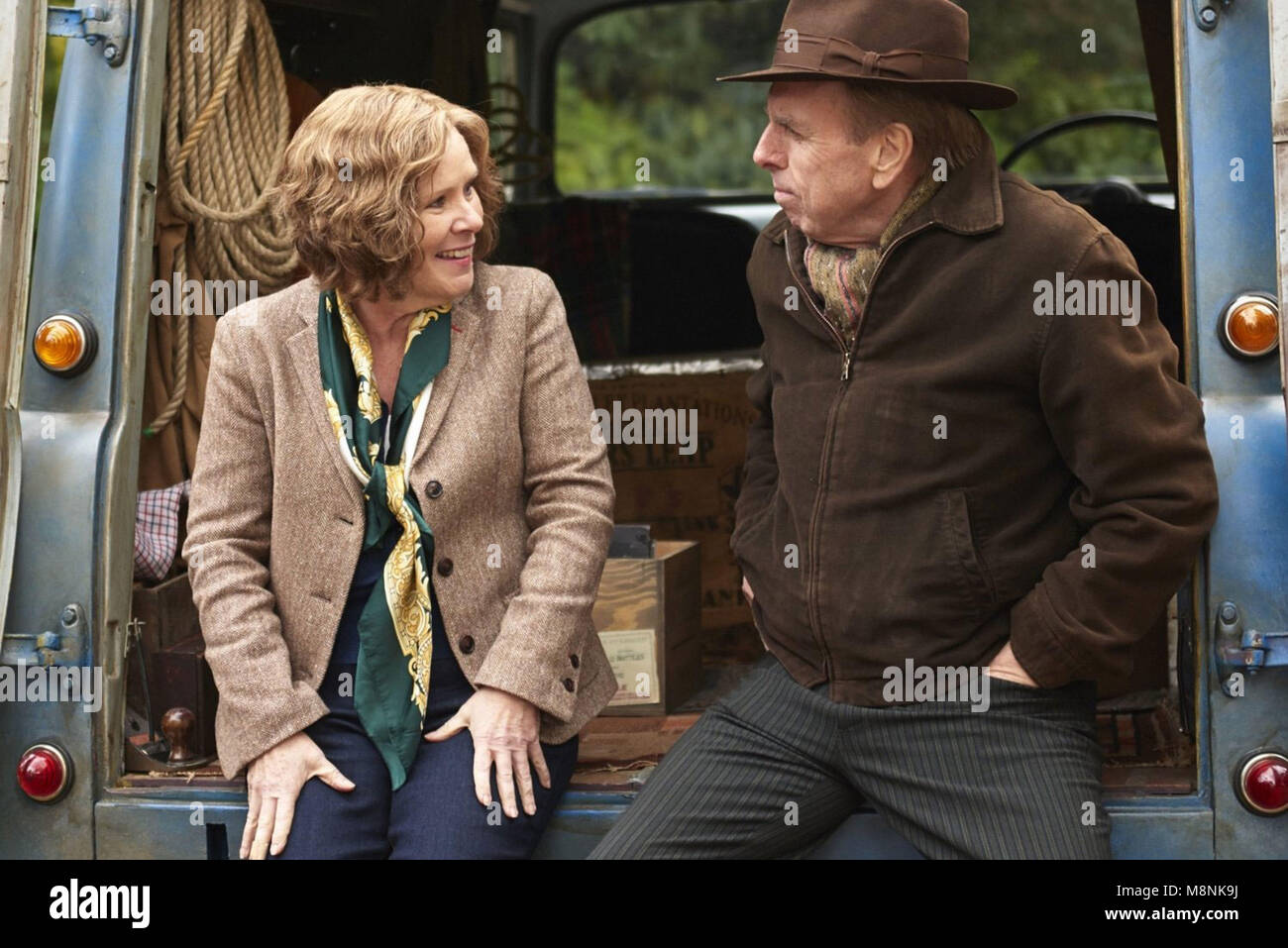 FINDING YOUR FEET (2017) IMELDA STAUNTON TIMOTHY SPALL RICHARD ...