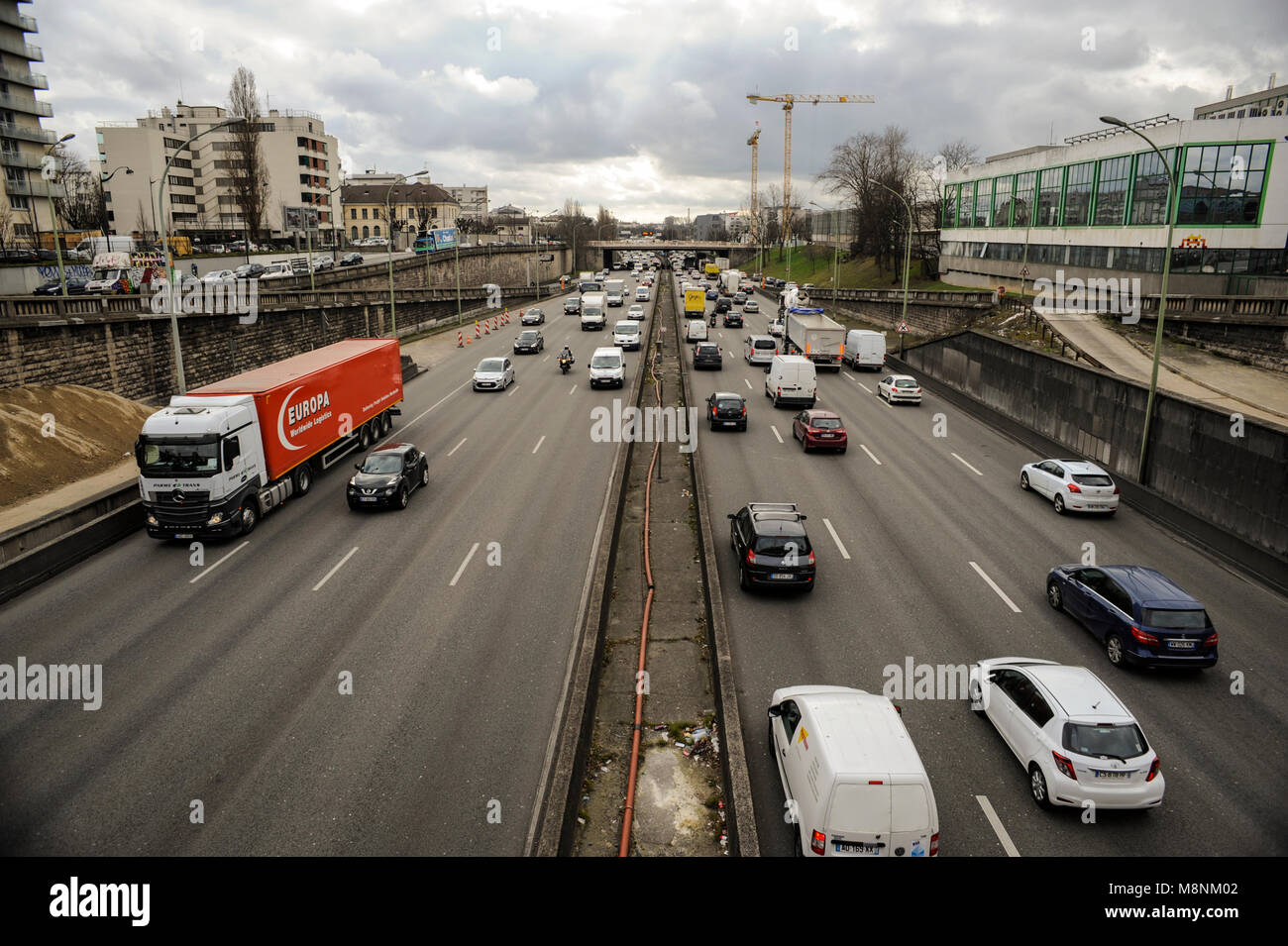 PARIS FRANCE - PERIPHERIQUE TRAFFIC AROUND PARIS CITY - POLUTION LEVEL ...