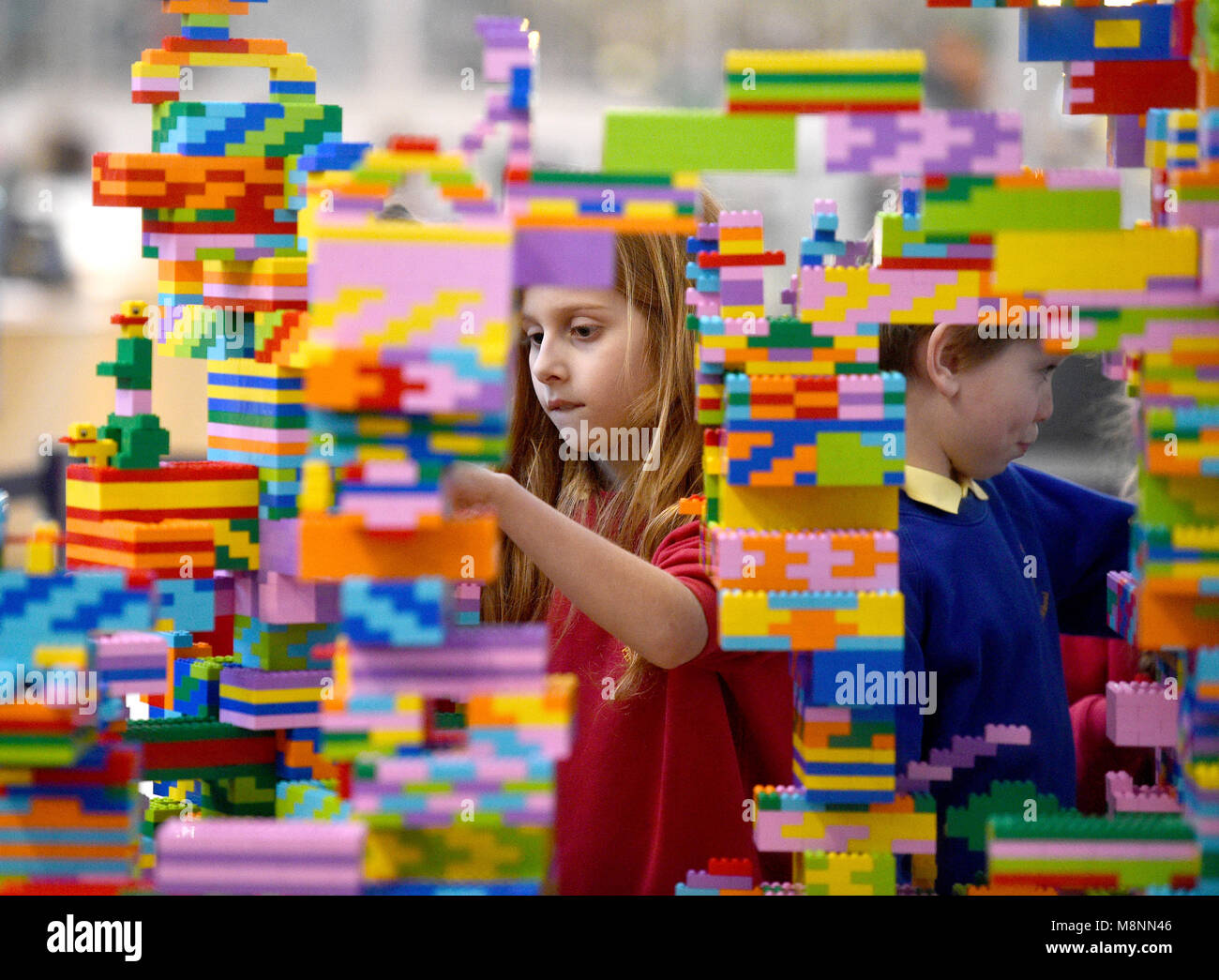 Globe Primary School Build High Resolution Stock Photography and Images ...